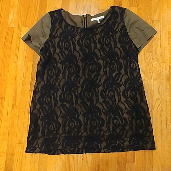 French Connection | Tops | French Connection Short Sleeve Top | Poshmark
